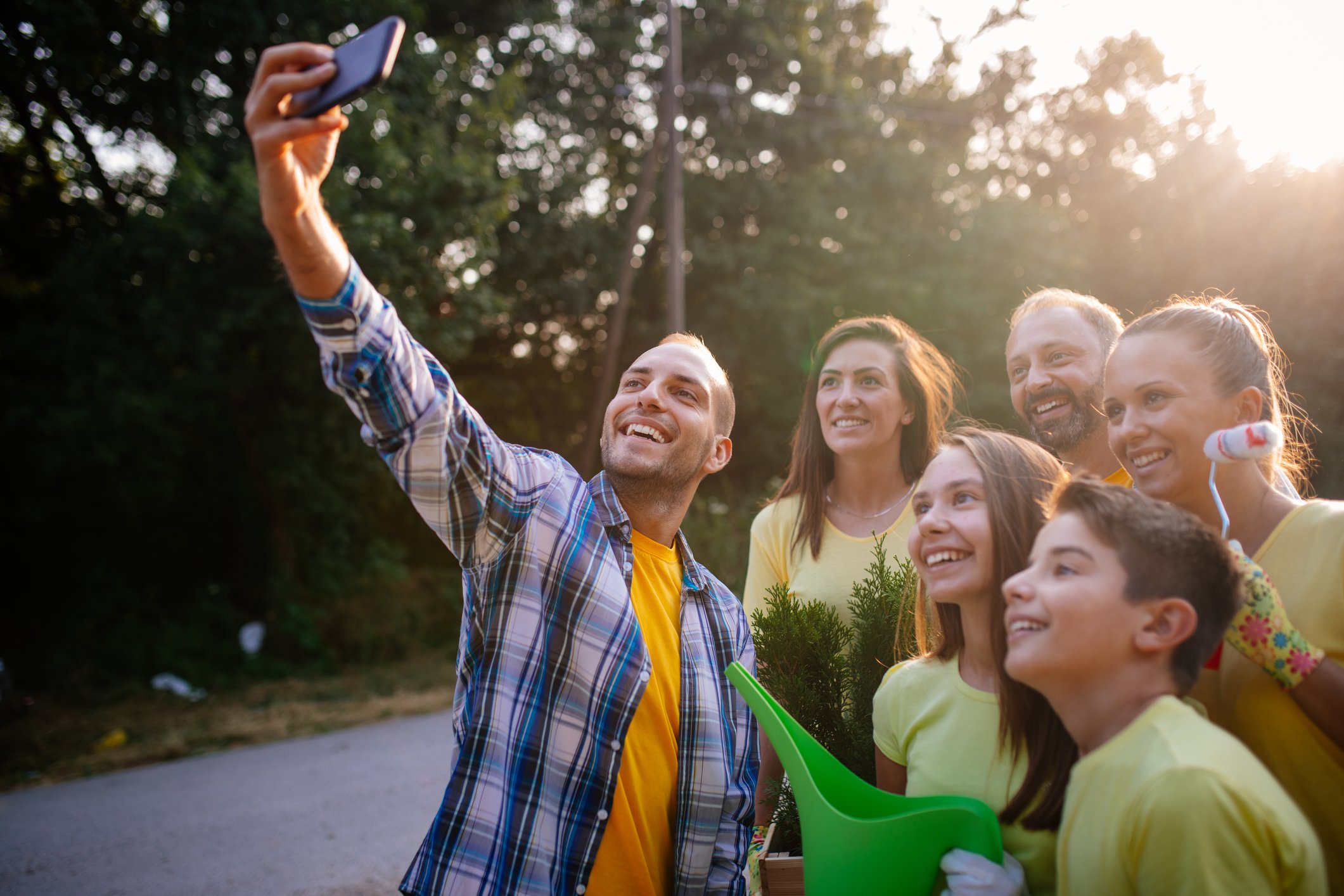 How To Use Social Media in Your CSR Efforts